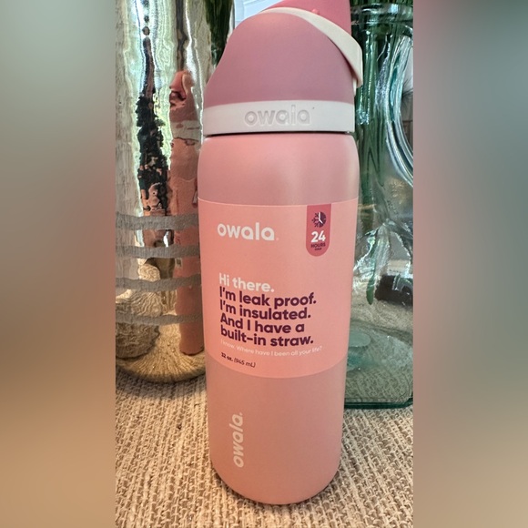owala | Dining | Limited Edition Owala Rosy Dreams 32 Oz Water Bottle ...